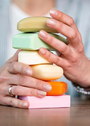 Raw materials for soaps and syndets | Various qualities - CREMER OLEO